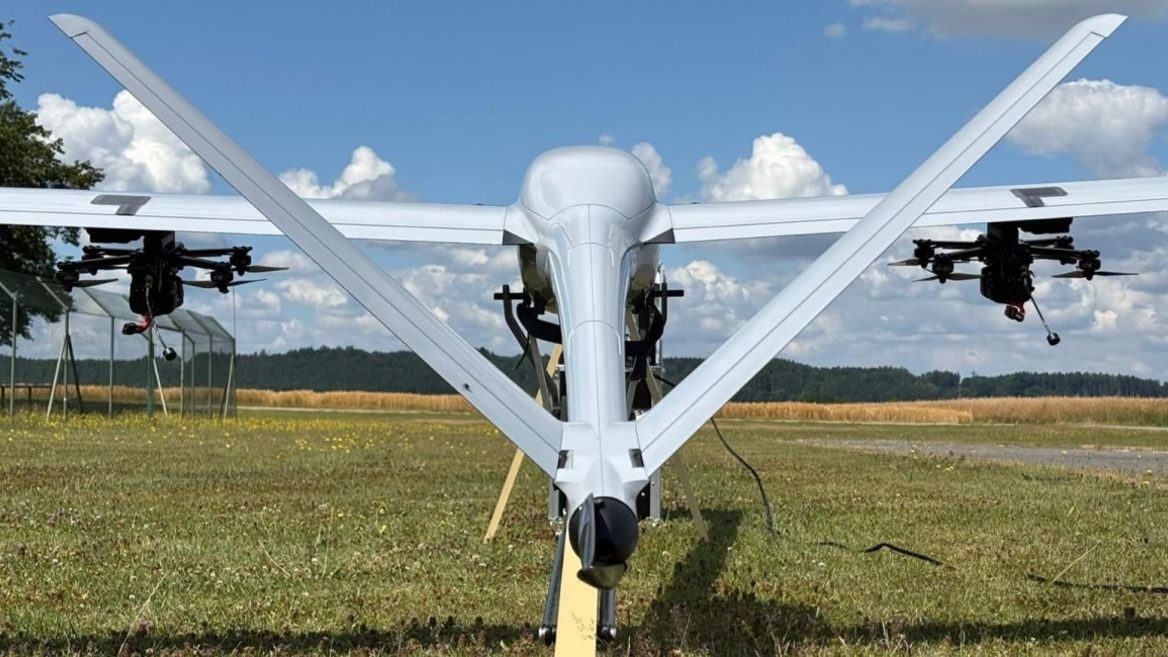 German Quantum Systems introduced Sparta FPV drone carrier with a range of 200 km in Ukraine ...