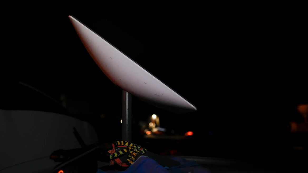 Iranian military tries to shut down protesters' Starlink satellite ...