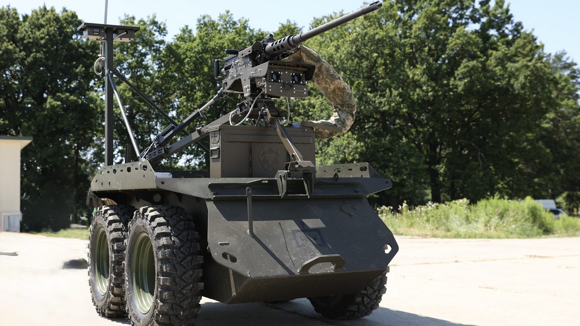 Українські компанії DevDroid і Rovertech об'єдналися, щоб створити новий НРК Zmiy Droid із ...