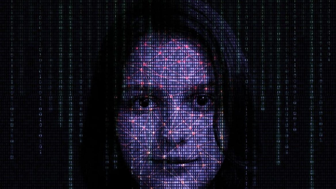 American scientists have learned to detect deepfakes using light signals | dev.ua