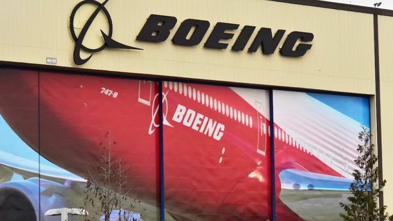 Boeing building in Kyiv targeted by Russian strike. What the company ...