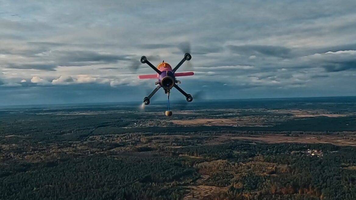 «Дикі Шершні» заявили, що дрон-перехоплювач Bullet від компанії «Генерал Черешня» повністю ...
